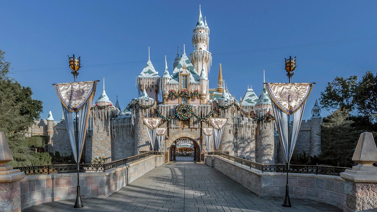 The Holidays Begin Today at the Disneyland Resort | Disney Parks Blog