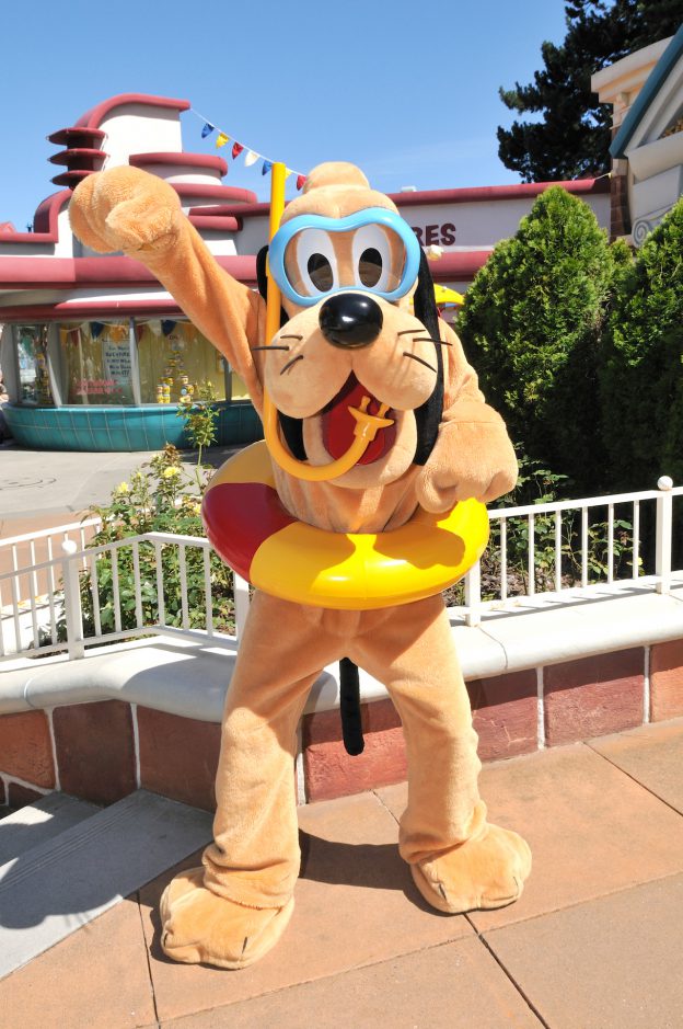 #DisneyMagicMoments: Positively Paw-some Pluto Styles from Around the ...