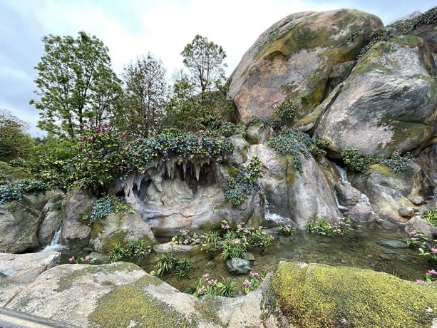 Stunning Disney Rockwork Comes to Life in Fantasy Springs! - MickeyBlog.com