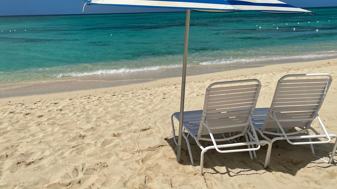 Doctor's Cave Beach Montego Bay | Port Adventures | Disney Cruise Line