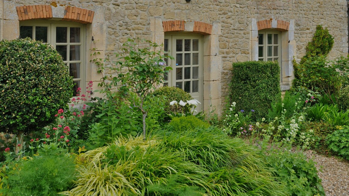 La Rochelle & Cognac Estate Walking Tour | Port Adventures | Disney ...