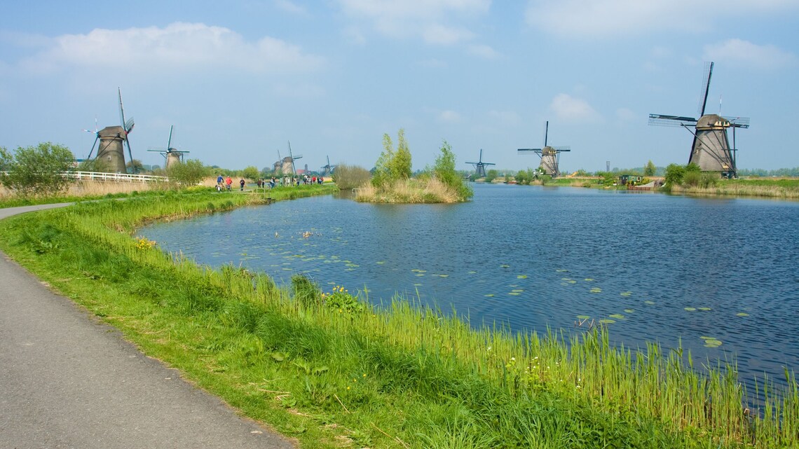 Kinderdijk Boat Ride & Windmill Museum Tour | Port Adventures | Disney ...