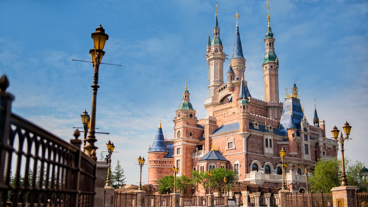 Disney Vacations - Plan Your Disney Vacation | Disney Parks