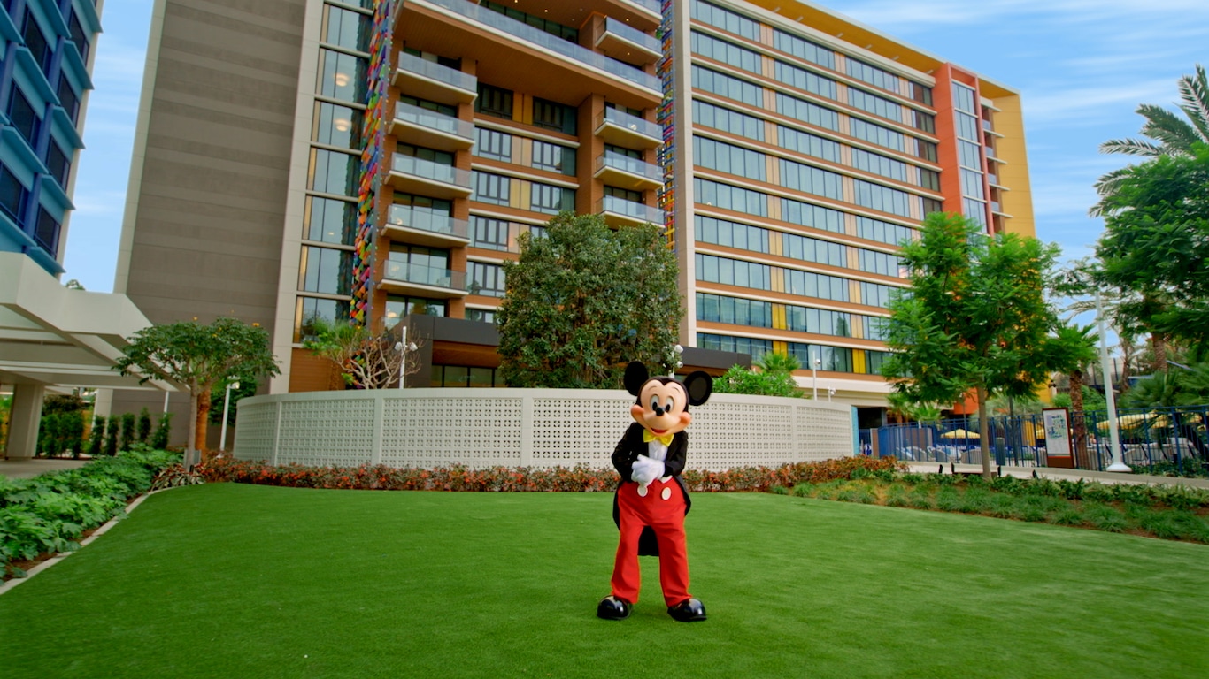 Stay at The Villas at Disneyland Hotel