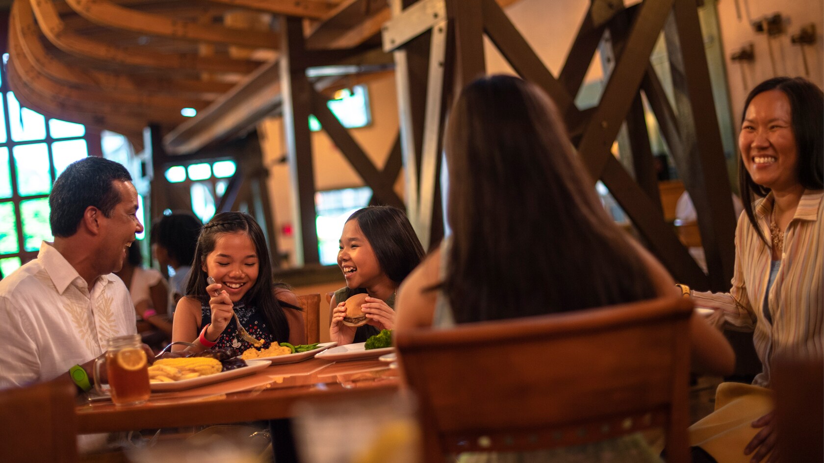 Boatwright's Dining Hall | Walt Disney World Resort