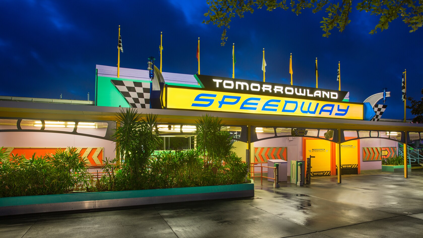 Tomorrowland Speedway | Magic Kingdom Attractions | Walt Disney World ...