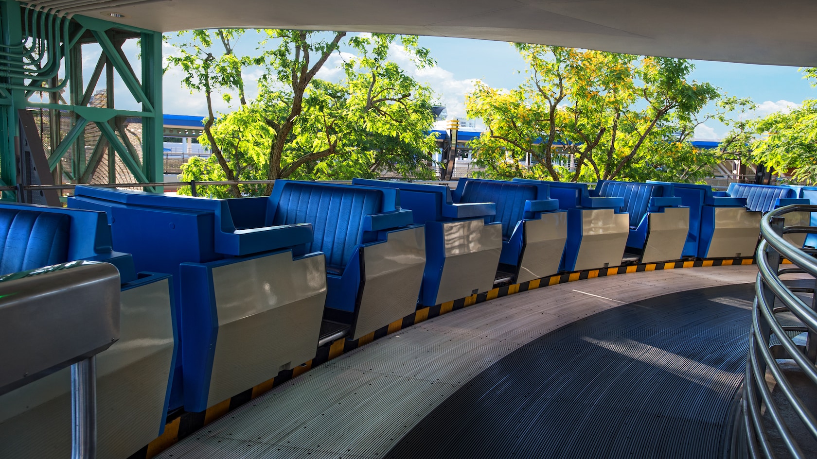 Tomorrowland Transit Authority PeopleMover | Magic Kingdom Attractions ...