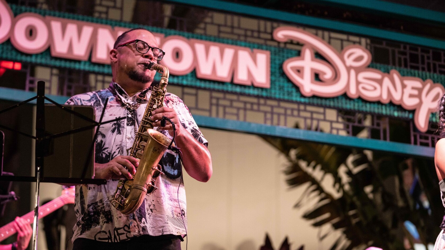 Downtown Disney Live | Disneyland Resort