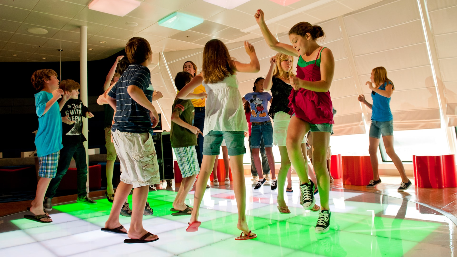 Edge | Youth Clubs | Disney Cruise Line