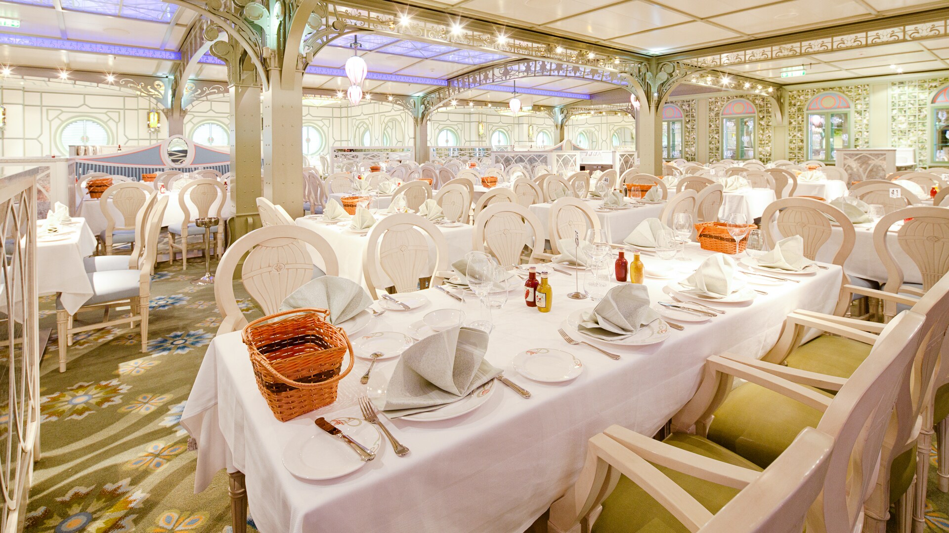 Enchanted Garden | Dining | Disney Cruise Line