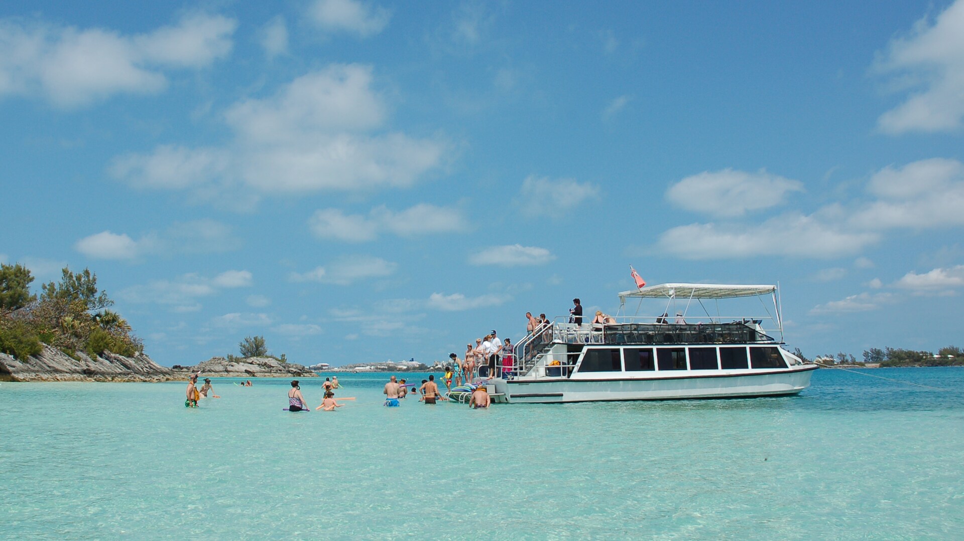 Bermuda Glass-Bottom Boat & Snorkeling Tour | Disney Cruise Line