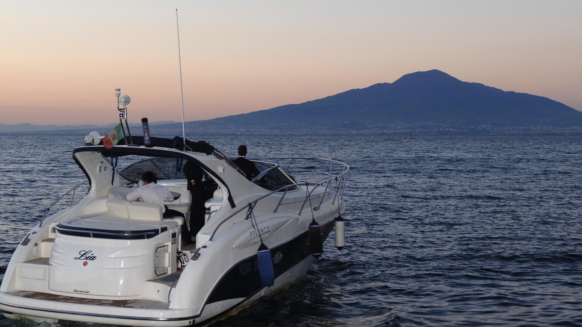 Motorboat Cruise of Naples | Disney Cruise Line