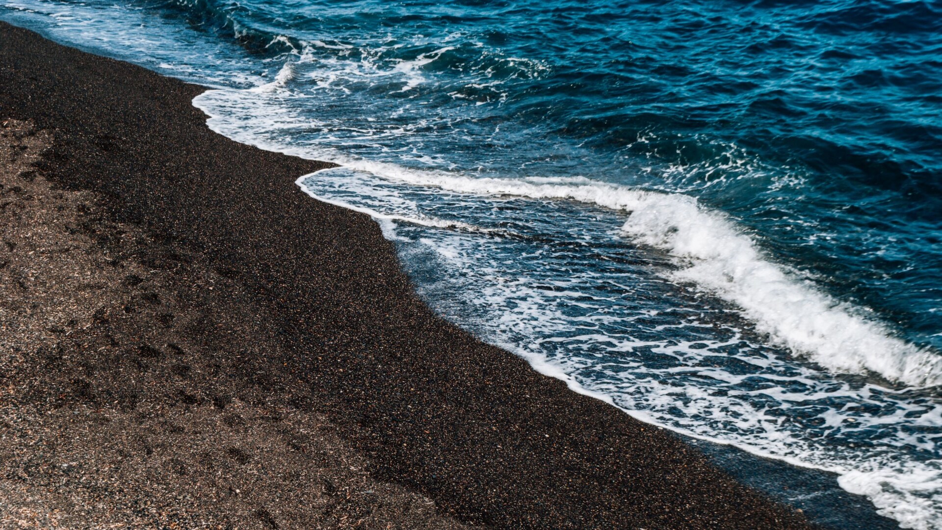 Kamari Beach in Santorini, Greece | Port Adventures | Disney Cruise Line