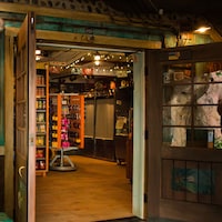 Lava Shack Poolside Store | Aulani Hawaii Resort & Spa