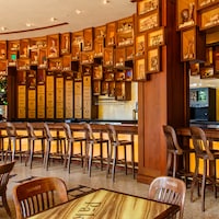 The ‘Ōlelo Room Restaurant and Lounge | Aulani Hawaii Resort & Spa