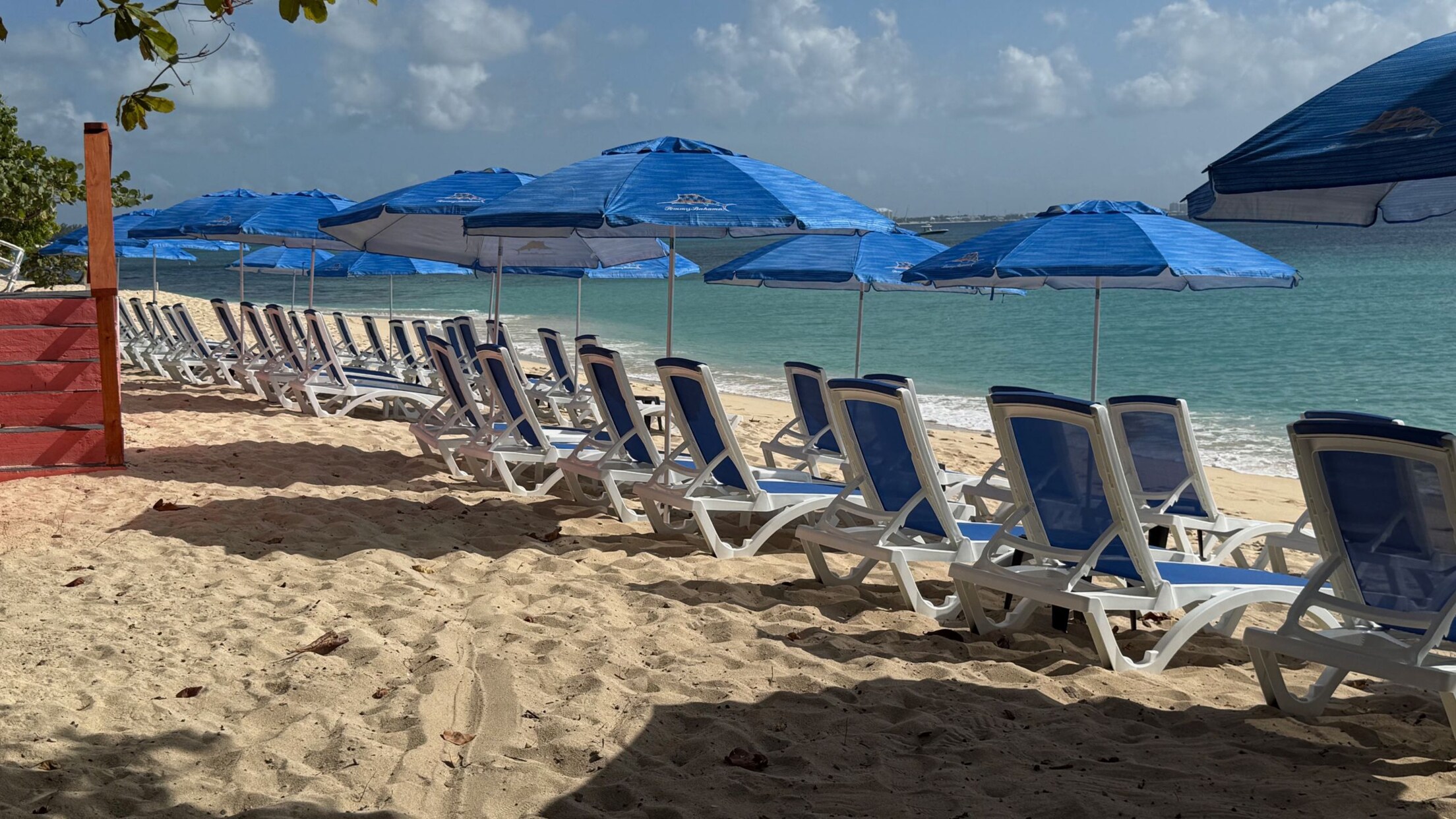 Getaway to Mollie’s Beach Club | Port Adventures | Disney Cruise Line