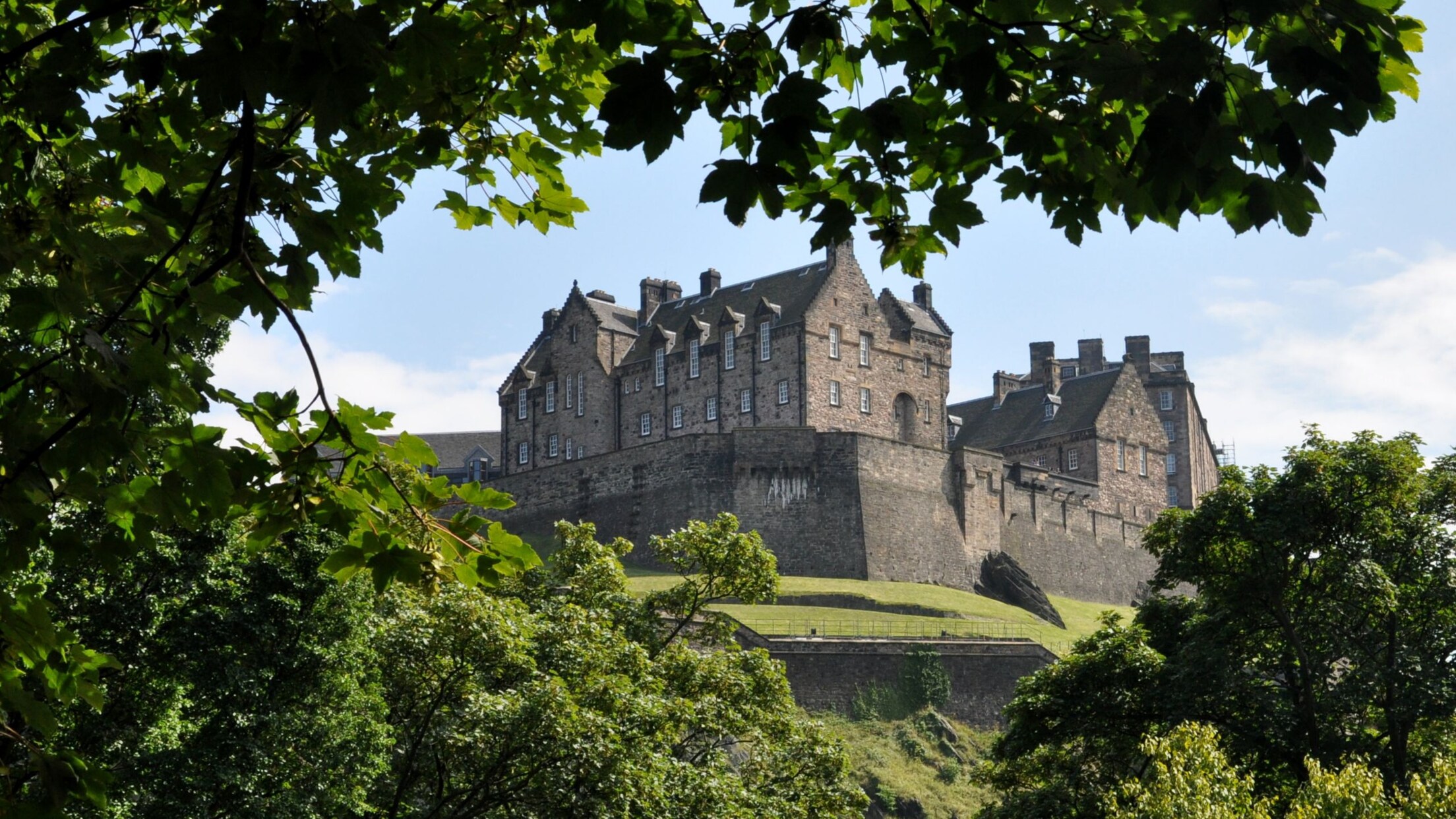 Tour of Edinburgh Castle & Free Time | Port Adventures | Disney Cruise Line