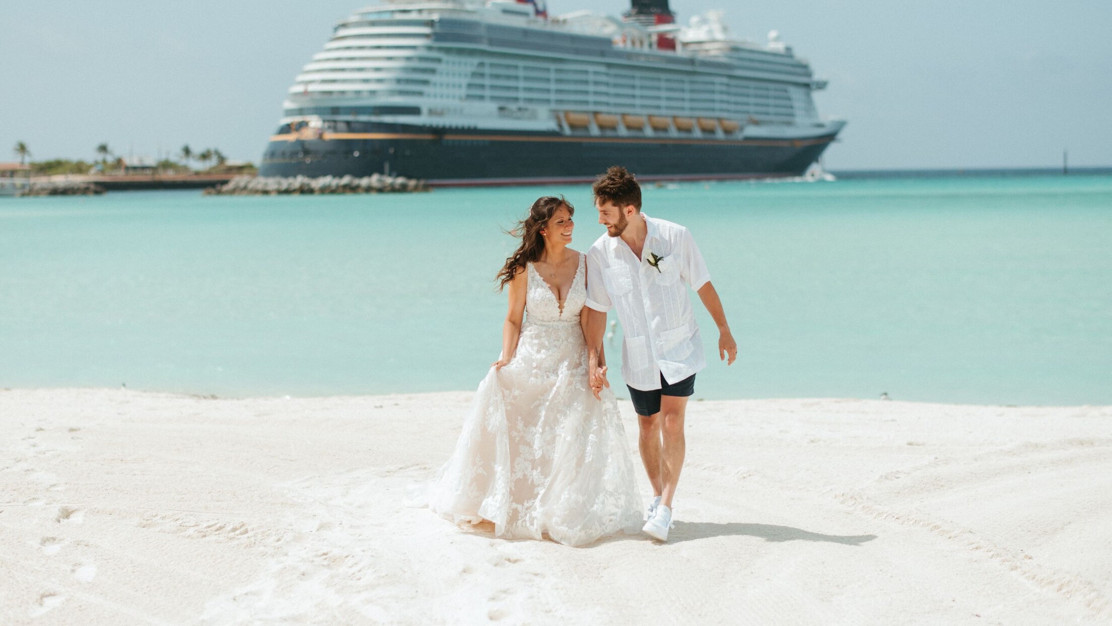 Weddings, Honeymoons & Vow Renewals | Disney Cruise Line
