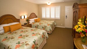 Rooms & Rates at Candy Cane Inn