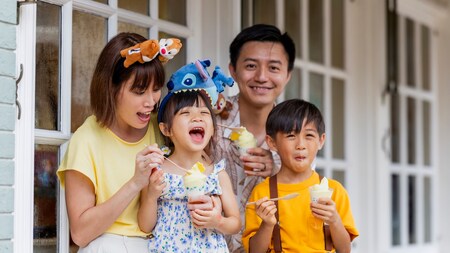 Stay Chill for a Magi-Cool Summer | Hong Kong Disneyland Resort