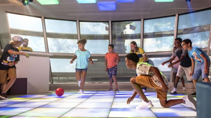 Edge Tween Club on your Disney Cruise | Disney Cruise Line