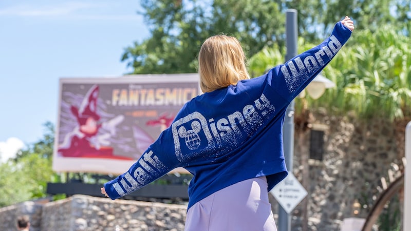 Official Park Merchandise & Trends | Walt Disney World Resort