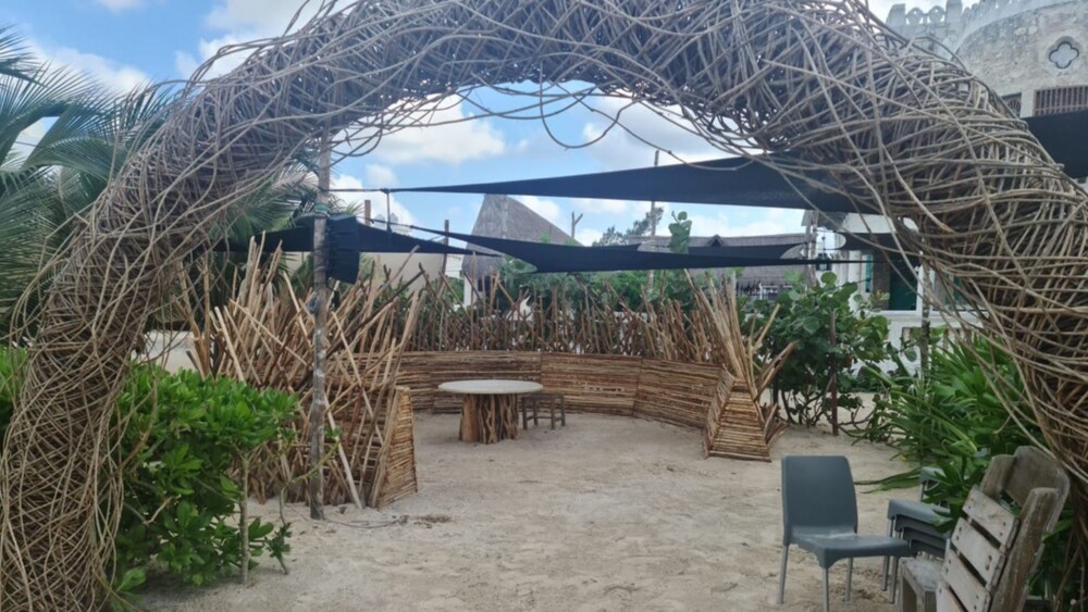 Progreso Beach Break Lunch Buffet & Drinks | Disney Cruise Line