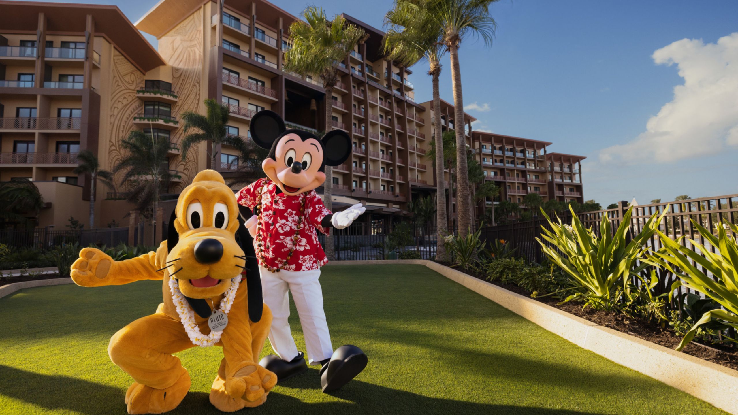 Stay at Island Tower at Disney's Polynesian Villas & Bungalows